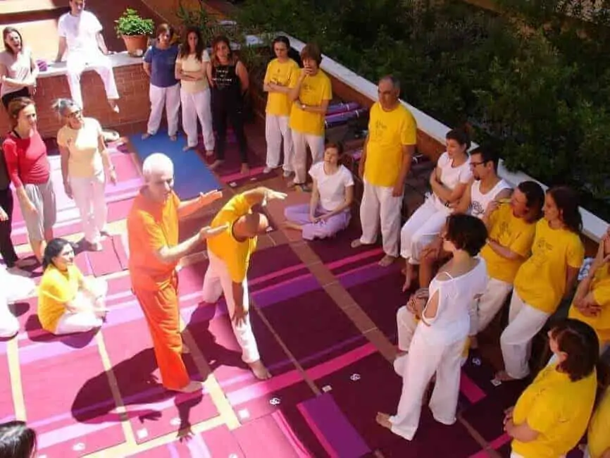 Celebración del 50º aniversario de Centro de Yoga Sivananda Vedanta ...